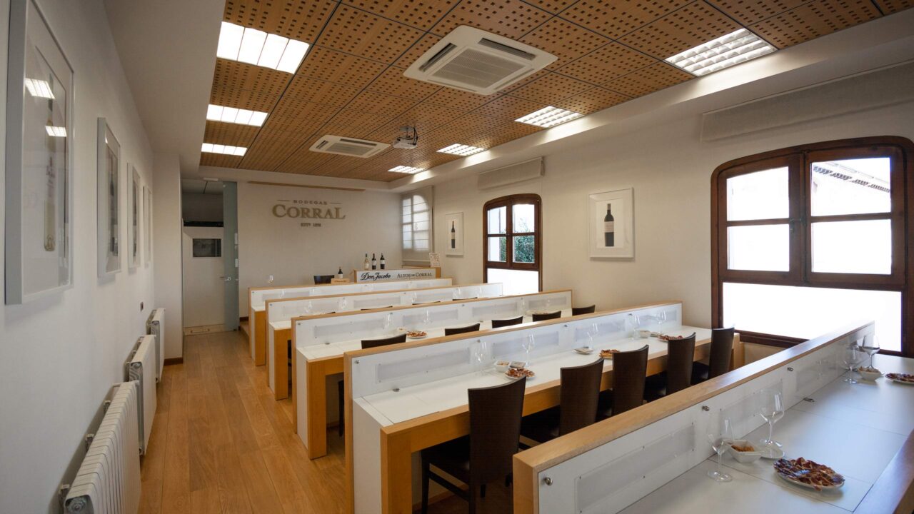 Visita nuestra bodega de Rioja | Bodegas Corral